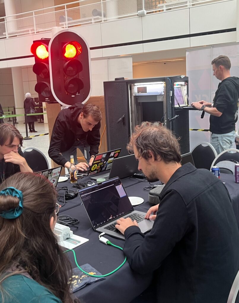 Hackers ontdekken lekken in ot en portaal gemeente Den Haag - Computable.nl
