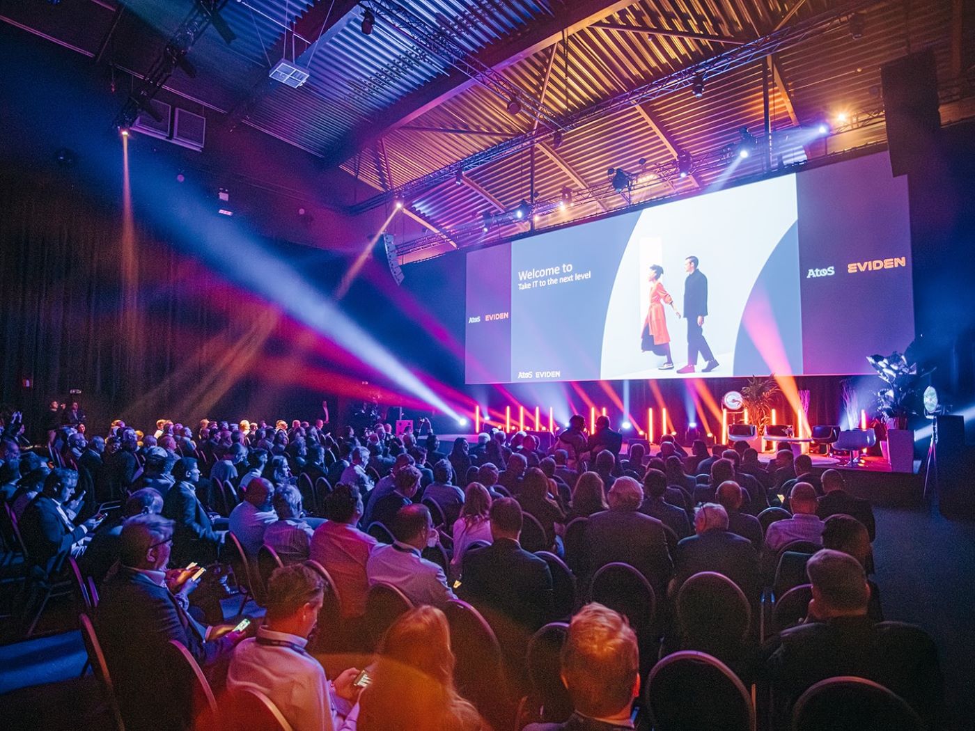 Atos kruipt uit het dal omhoog - Computable.nl