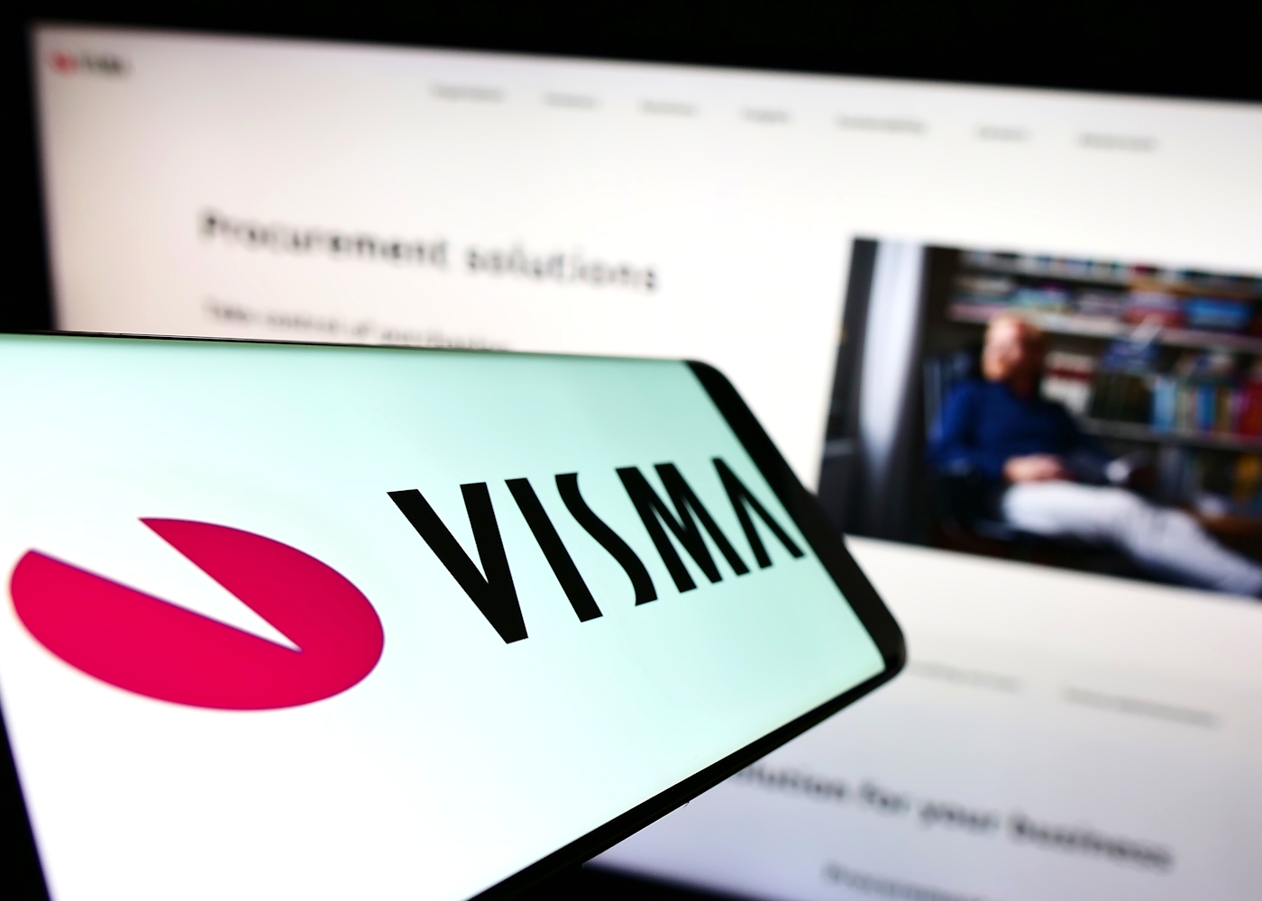 Overnames en saas stuwen cijfers Visma omhoog - Computable.nl