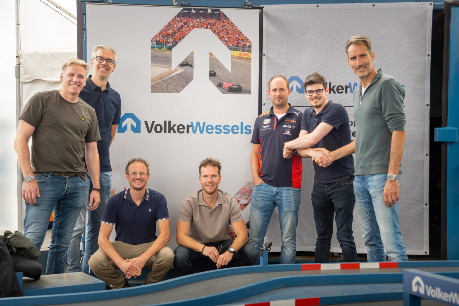 VolkerWessels Infra versterkt strategische samenwerking met VanMeijel - Computable.nl