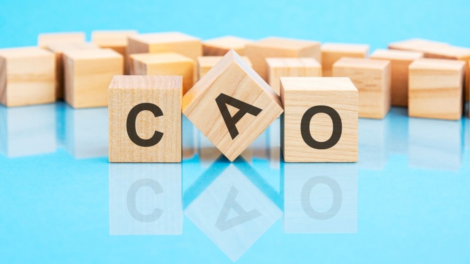 Kort: Nieuwe KPN-cao mét reservistenregeling, Philips koopt Spectrawave ...